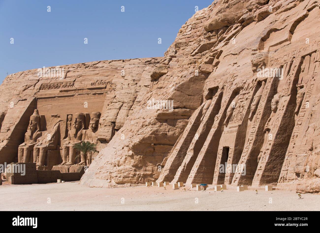 Temple of Hathor and Nefertari on right, Temple of Ramses II on the ...