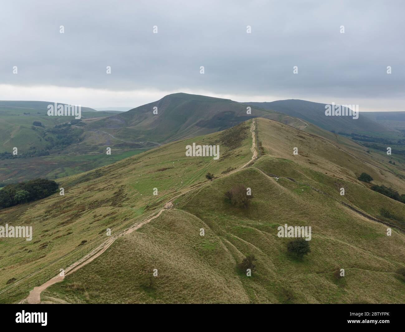View of the Mam Tor Bridleway from Back Tor, Peak District National ...