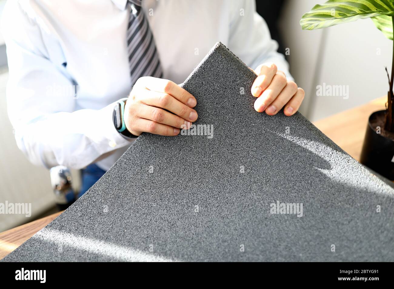 Man in presentable suit Stock Photo - Alamy