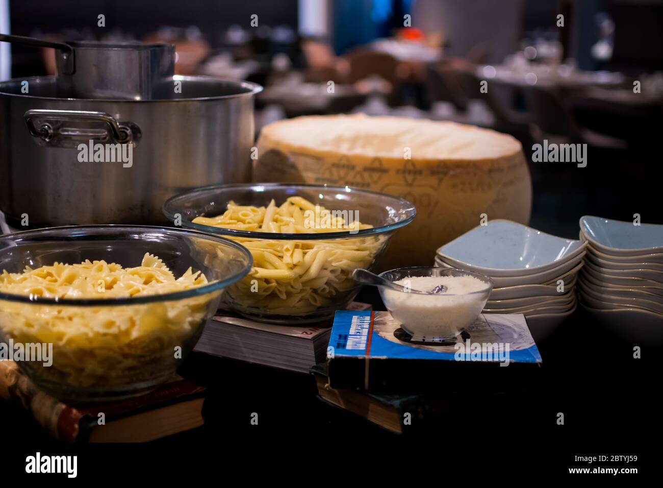 Desk appetizer buffet hi-res stock photography and images - Alamy