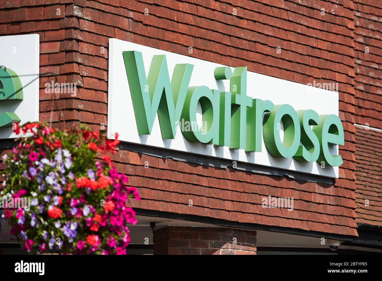 Supermarket signage hi-res stock photography and images - Alamy