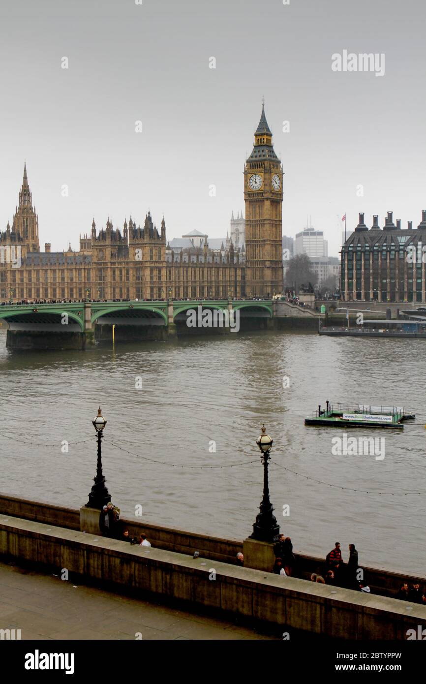 The World famous Big Ben at the Houses of Parliament or Palace of ...