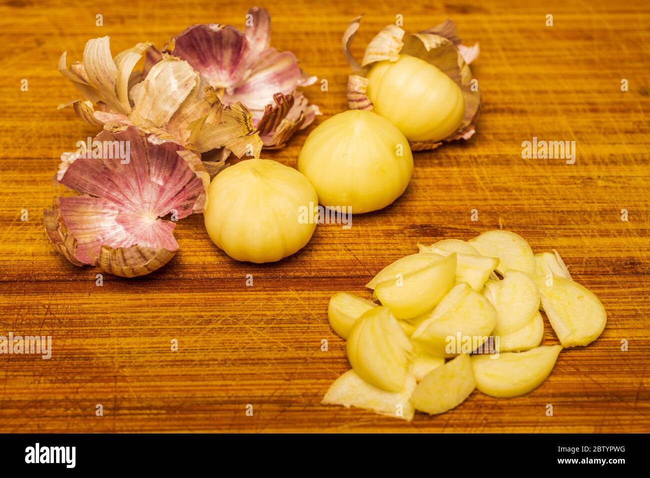 Solo garlic hi-res stock photography and images - Alamy
