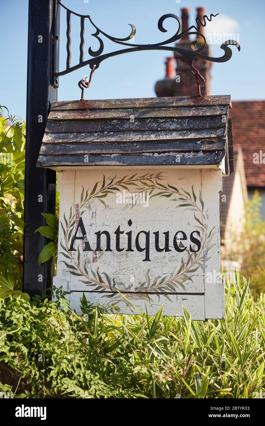 Antique traditional signage hi-res stock photography and images - Alamy