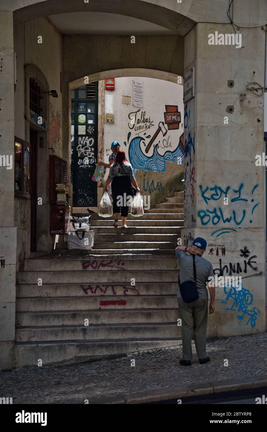 Castillo de belem hi-res stock photography and images - Alamy