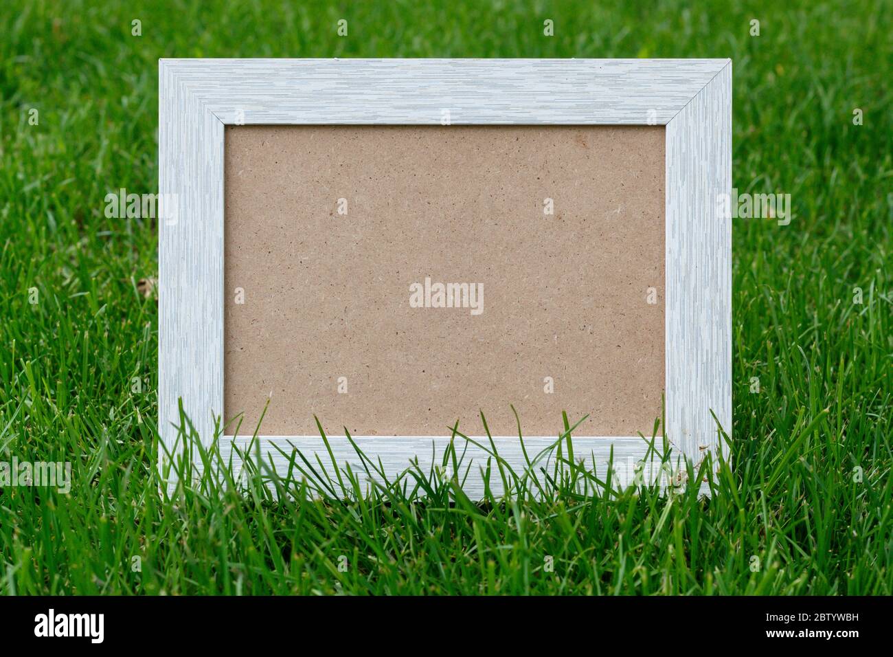 Empty picture frame hi-res stock photography and images - Alamy