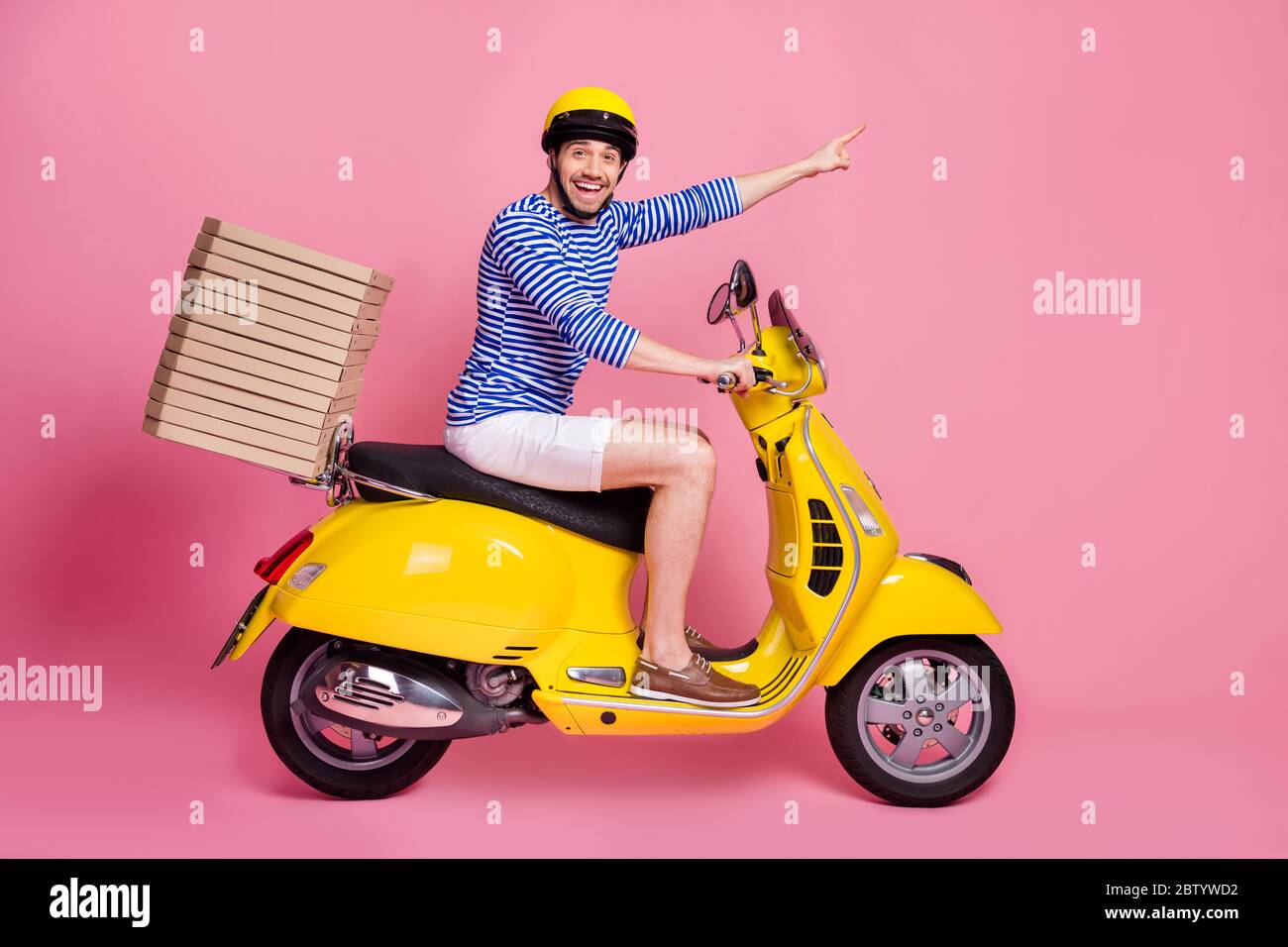 Profile side view of his he nice attractive handsome cheerful cheery ...