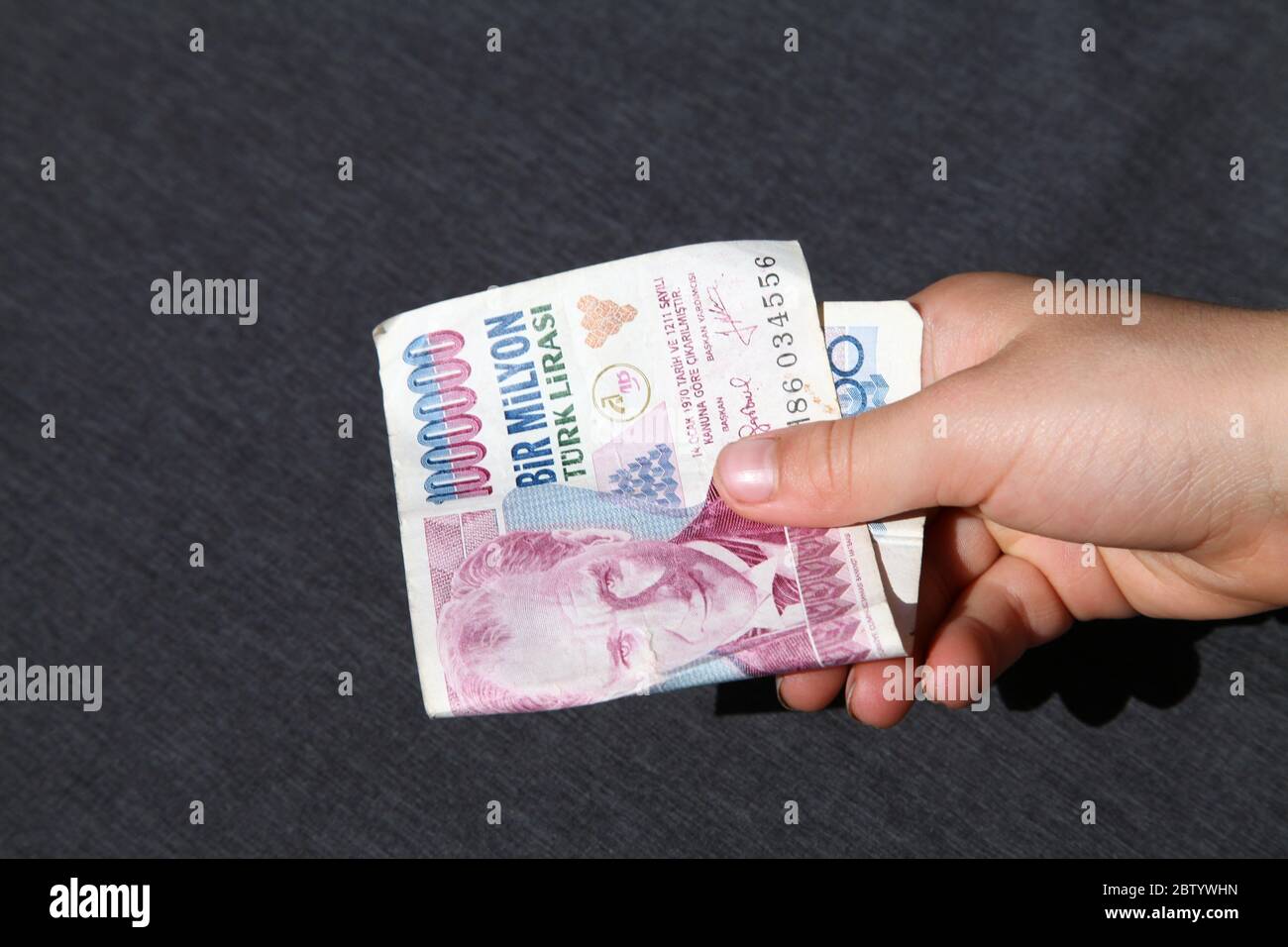 Turkish Lira Note 1 million lira, 1 BiR Milyon Turk Lirasi in hand ...