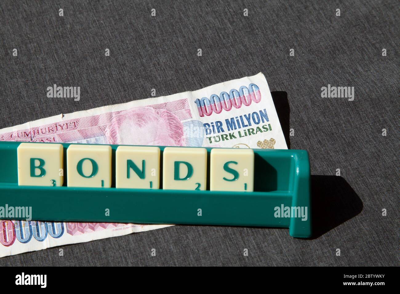 1000000 bank note hi-res stock photography and images - Alamy