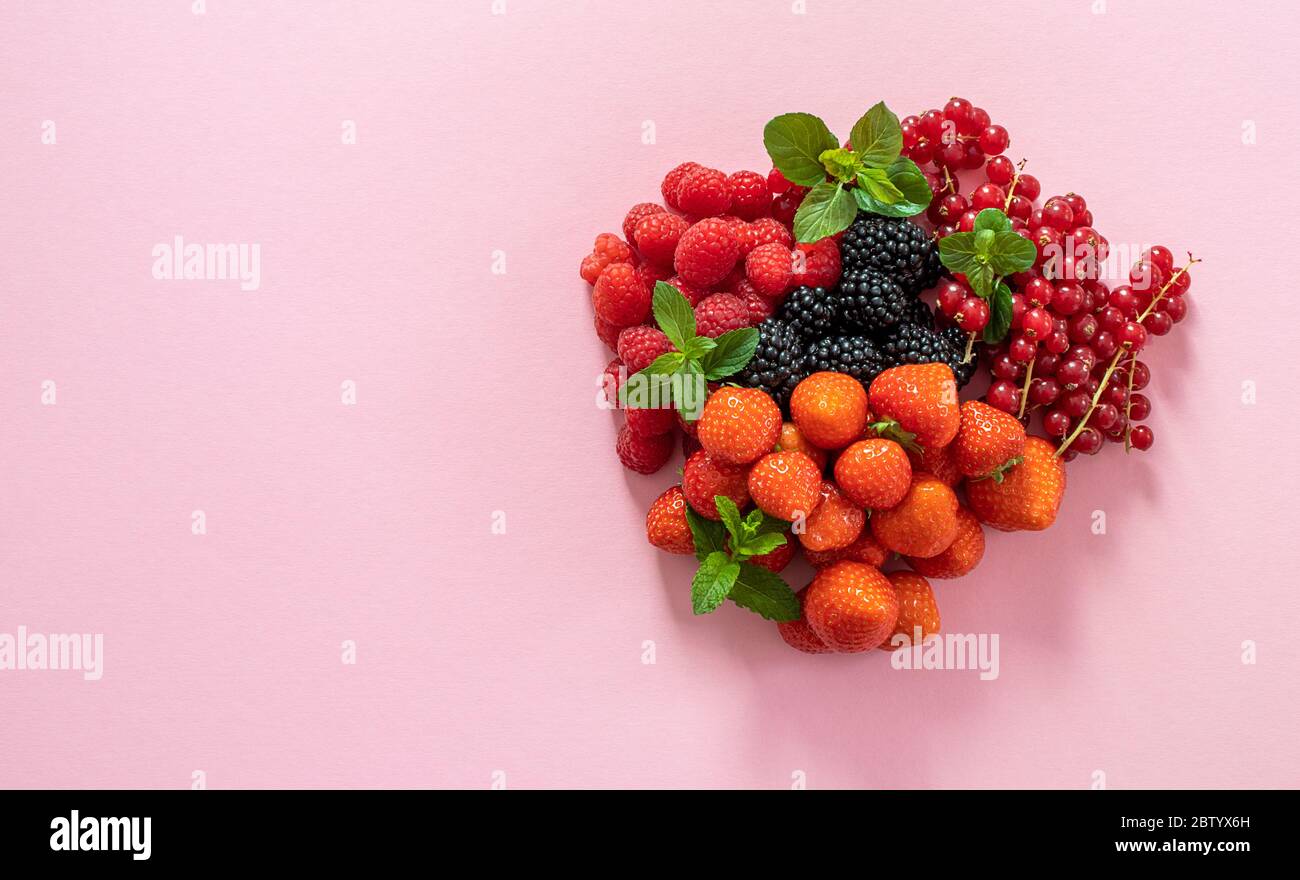 Various berries hi-res stock photography and images - Alamy