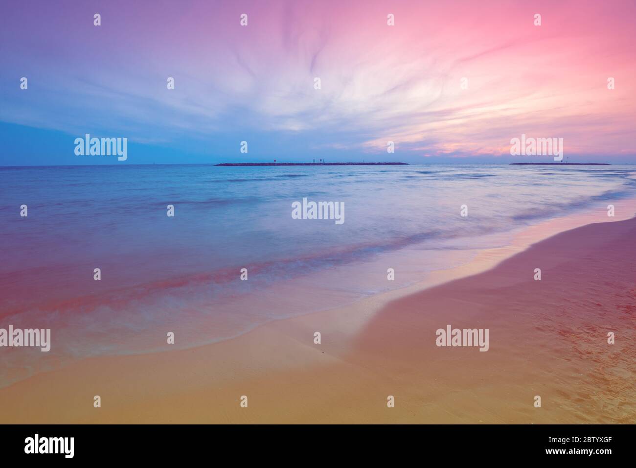 Morning pink hi-res stock photography and images - Alamy