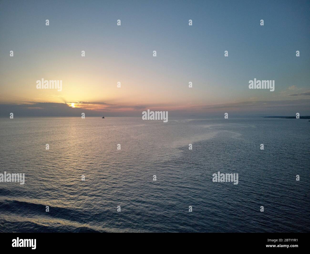 Boundless Sea High Resolution Stock Photography and Images - Alamy