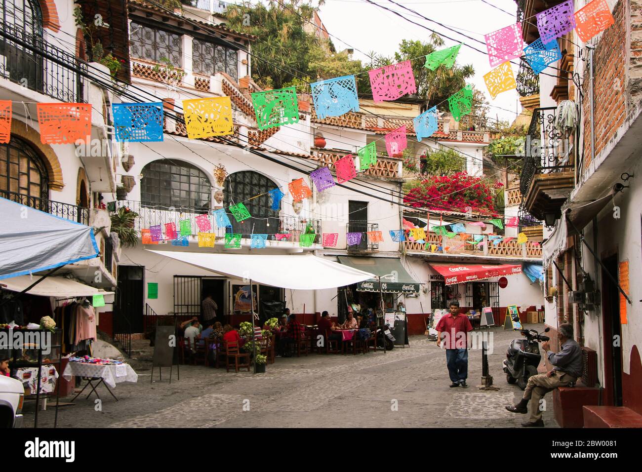 Typical mexican street hi-res stock photography and images - Alamy