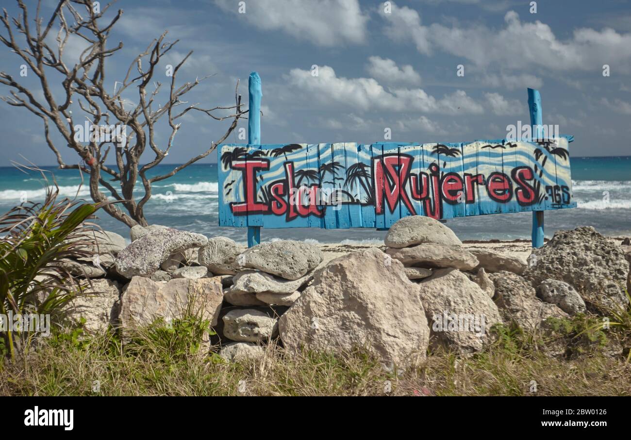 Cancun a isla mujeres hi-res stock photography and images - Alamy