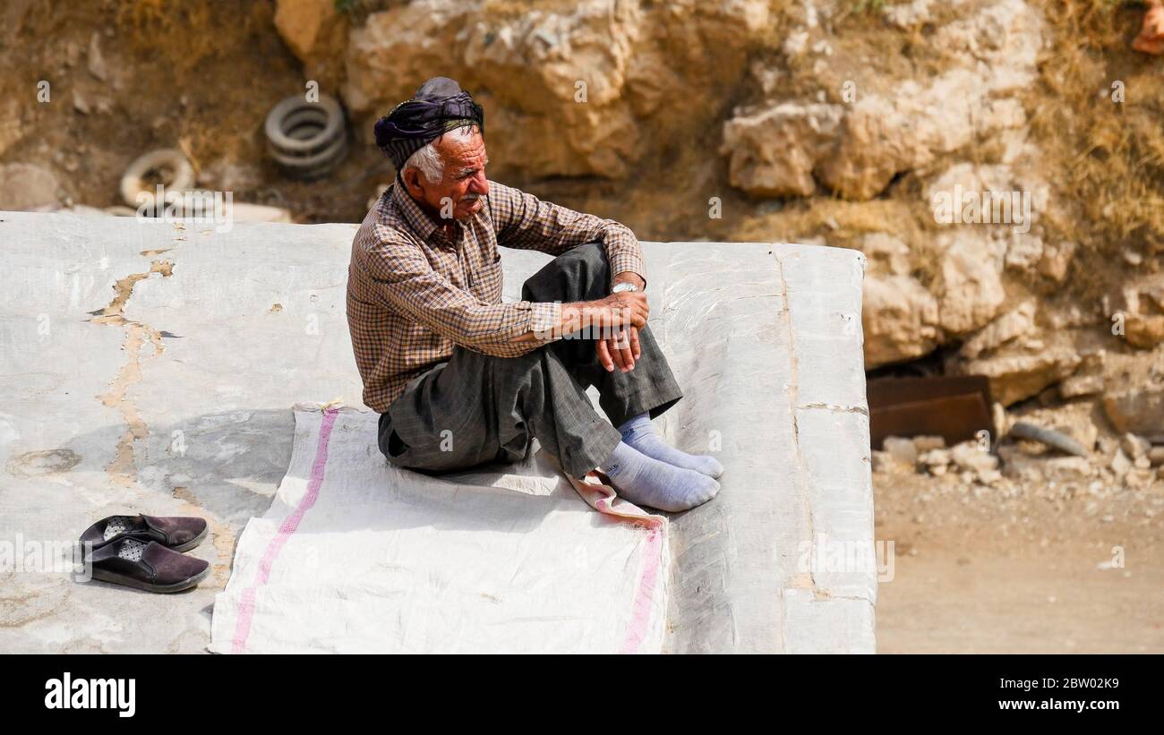 Kurdish old man hi-res stock photography and images - Alamy