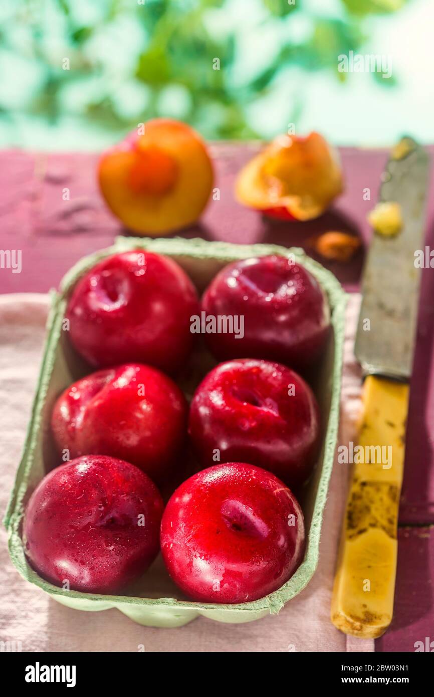 Punnet Of Plums High Resolution Stock Photography and Images - Alamy