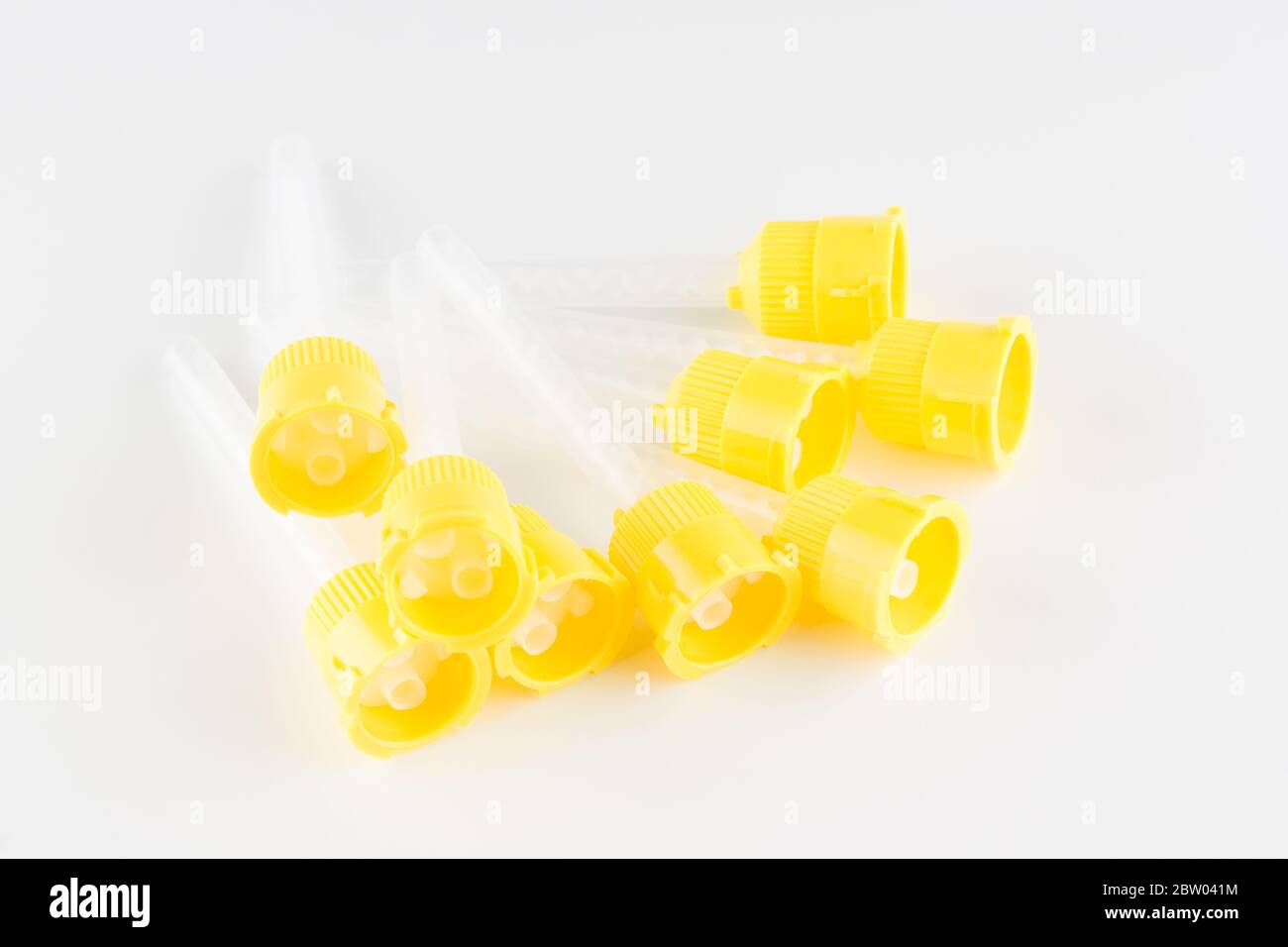 Mixing cannula hi-res stock photography and images - Alamy
