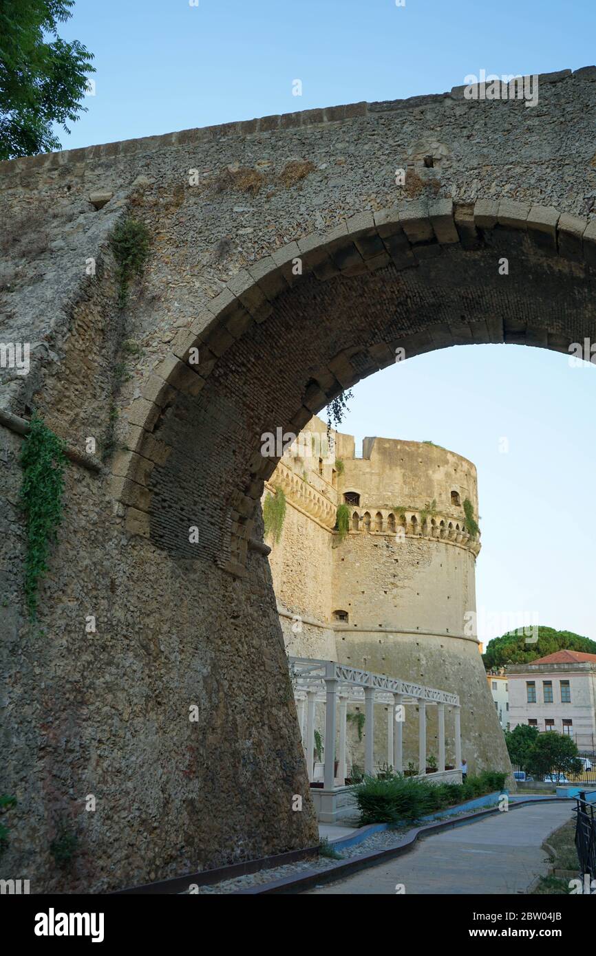 Crotone carlo castle italy hi-res stock photography and images - Alamy