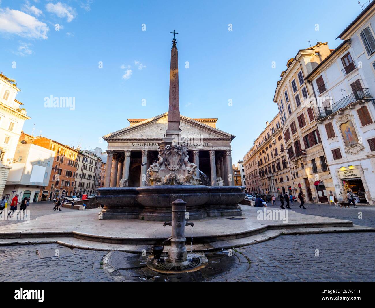Pantheon in piazza della Rotonda and its fountain constructed by ...