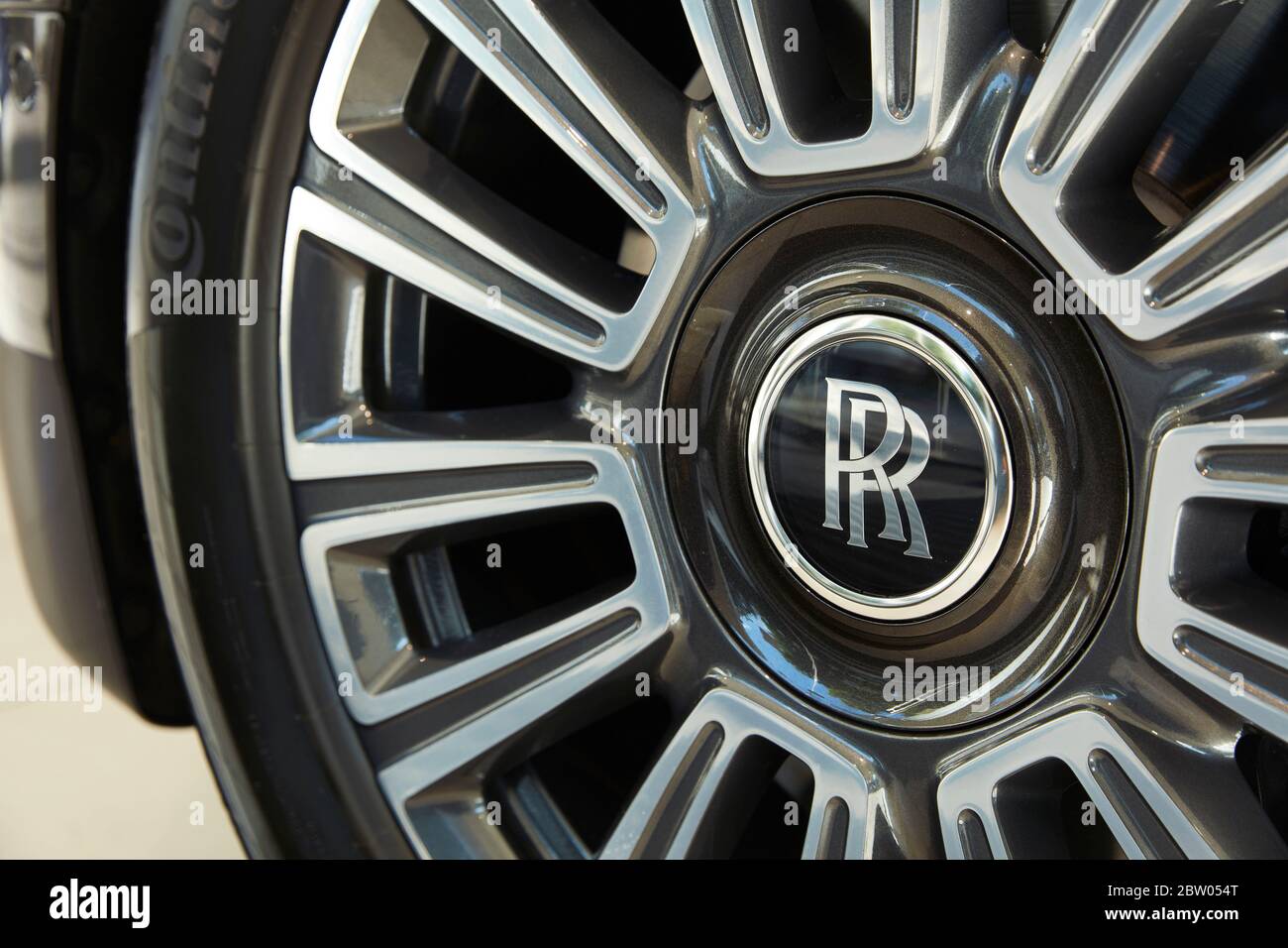 The Rolls Royce showroom in Sunningdale, Berkshire, England Stock Photo ...