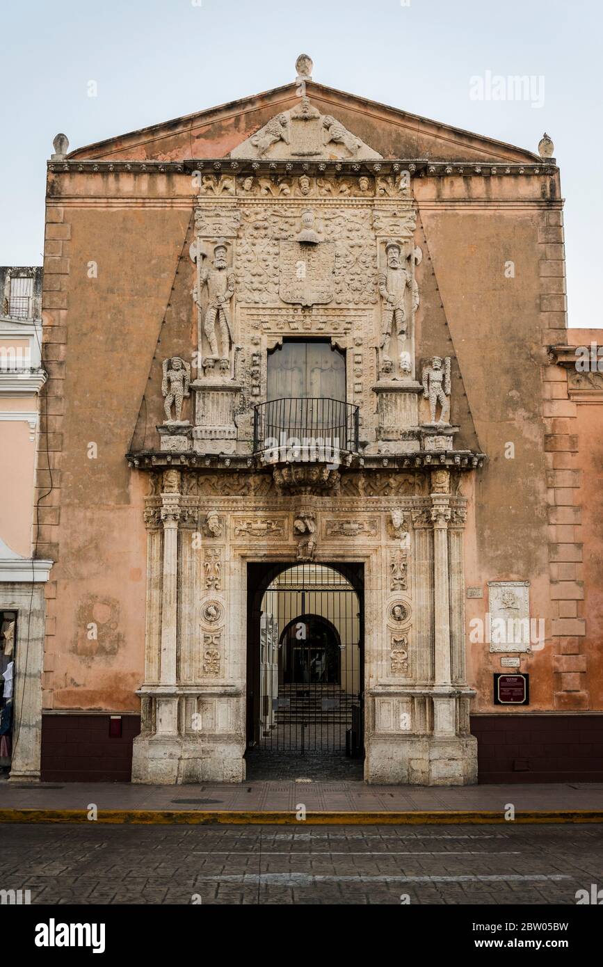 Museum Casa Montejo, a stately, restored 16th century house turned into ...