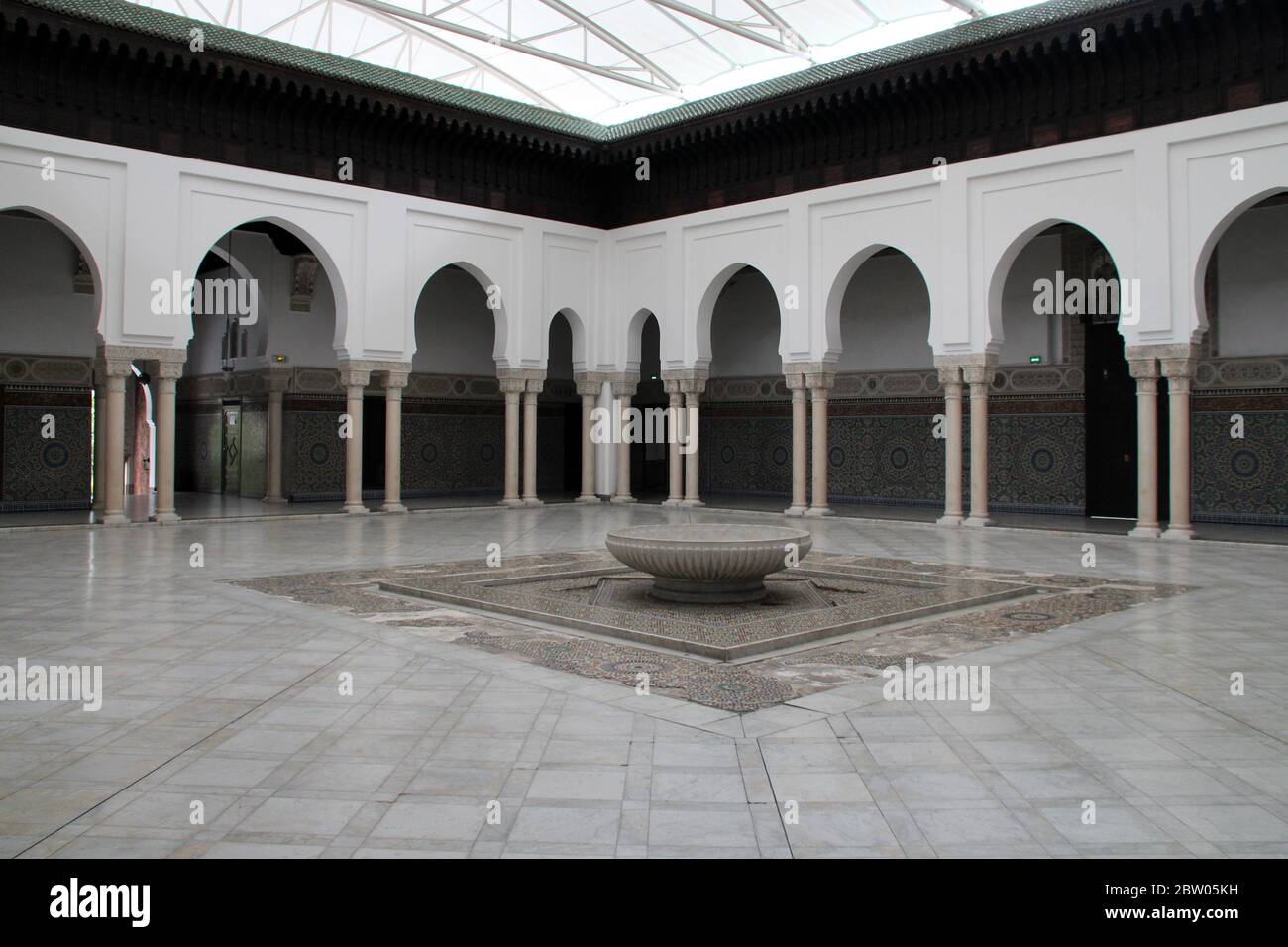 mosque in paris (france Stock Photo - Alamy