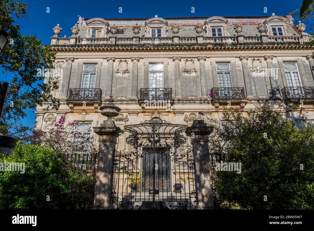 Merida yucatan mansion hi-res stock photography and images - Alamy