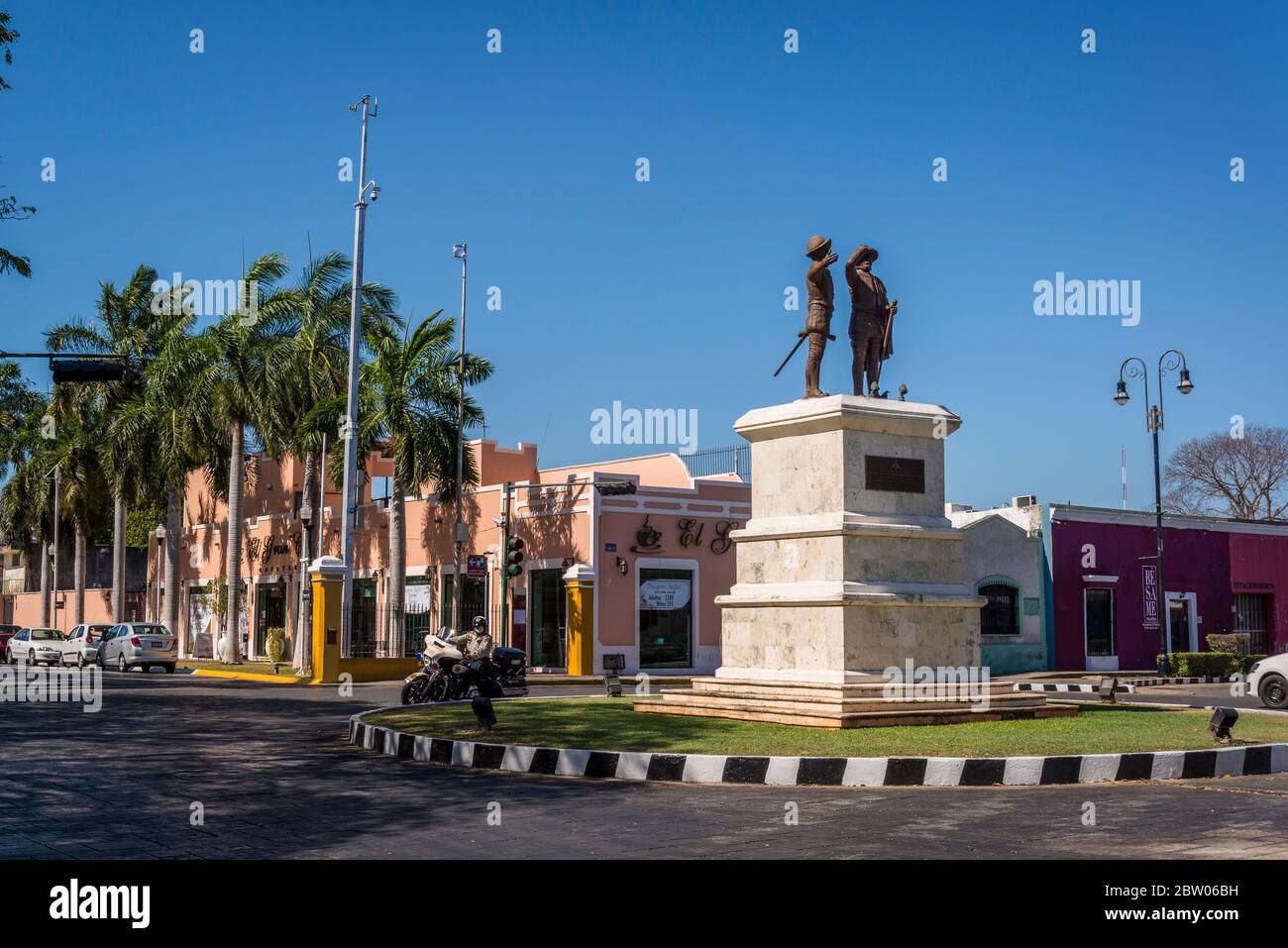 Monument to Monejo at the beginning of Paseo de Montejo - a famous 19th ...