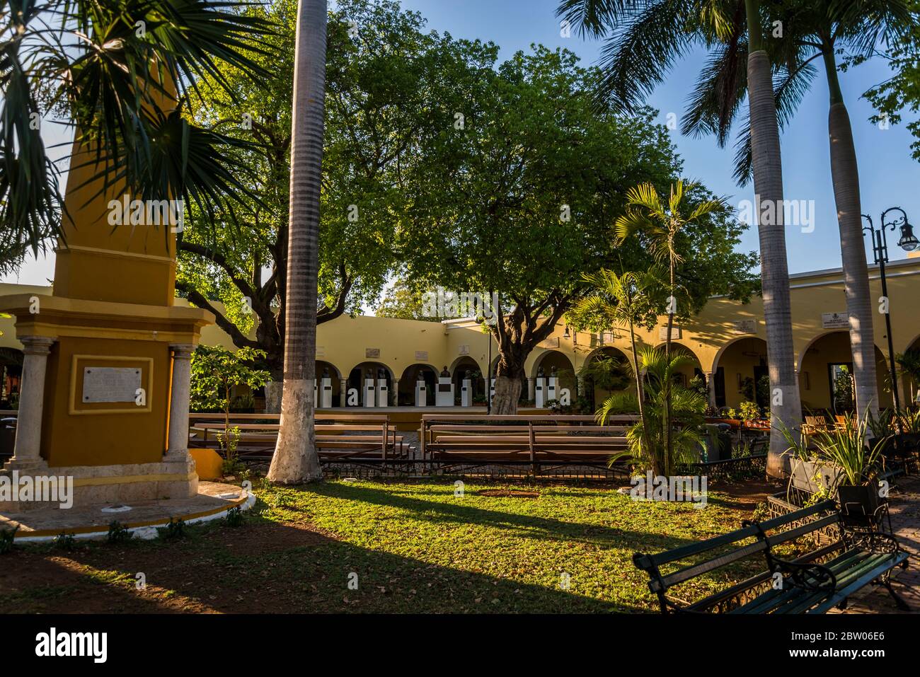 Santa Lucia Park, a popular downtown square, Merida, Yucatan, Mexico ...
