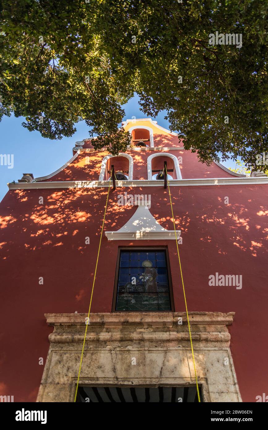 Santa Lucia church, 18th century Baroque style church, Merida, Yucatan ...