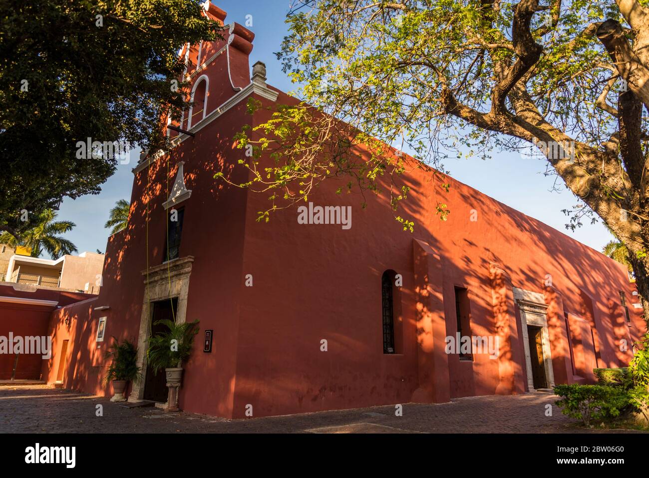 Santa Lucia church, 18th century Baroque style church, Merida, Yucatan ...