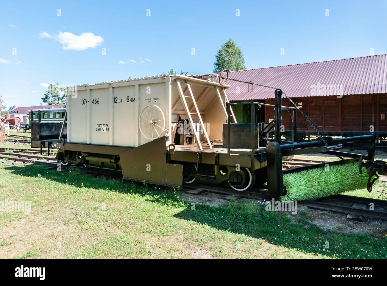 Rail cleaning machine hi-res stock photography and images - Alamy