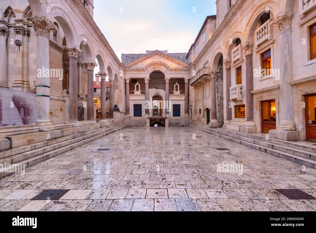 Split croatia diocletian palace hi-res stock photography and images - Alamy