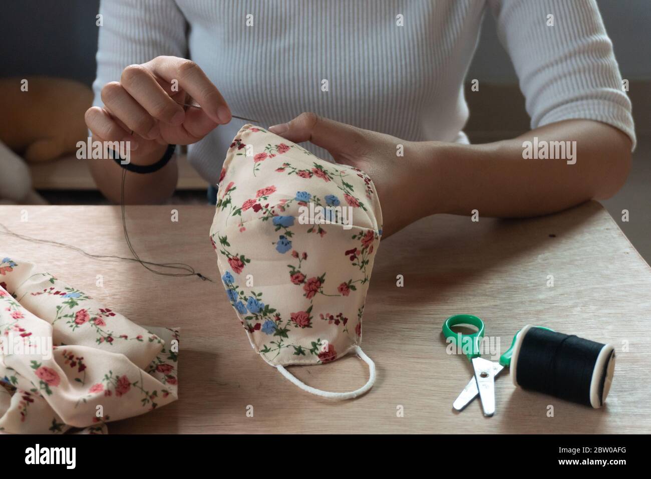 Fabric mask hi-res stock photography and images - Alamy