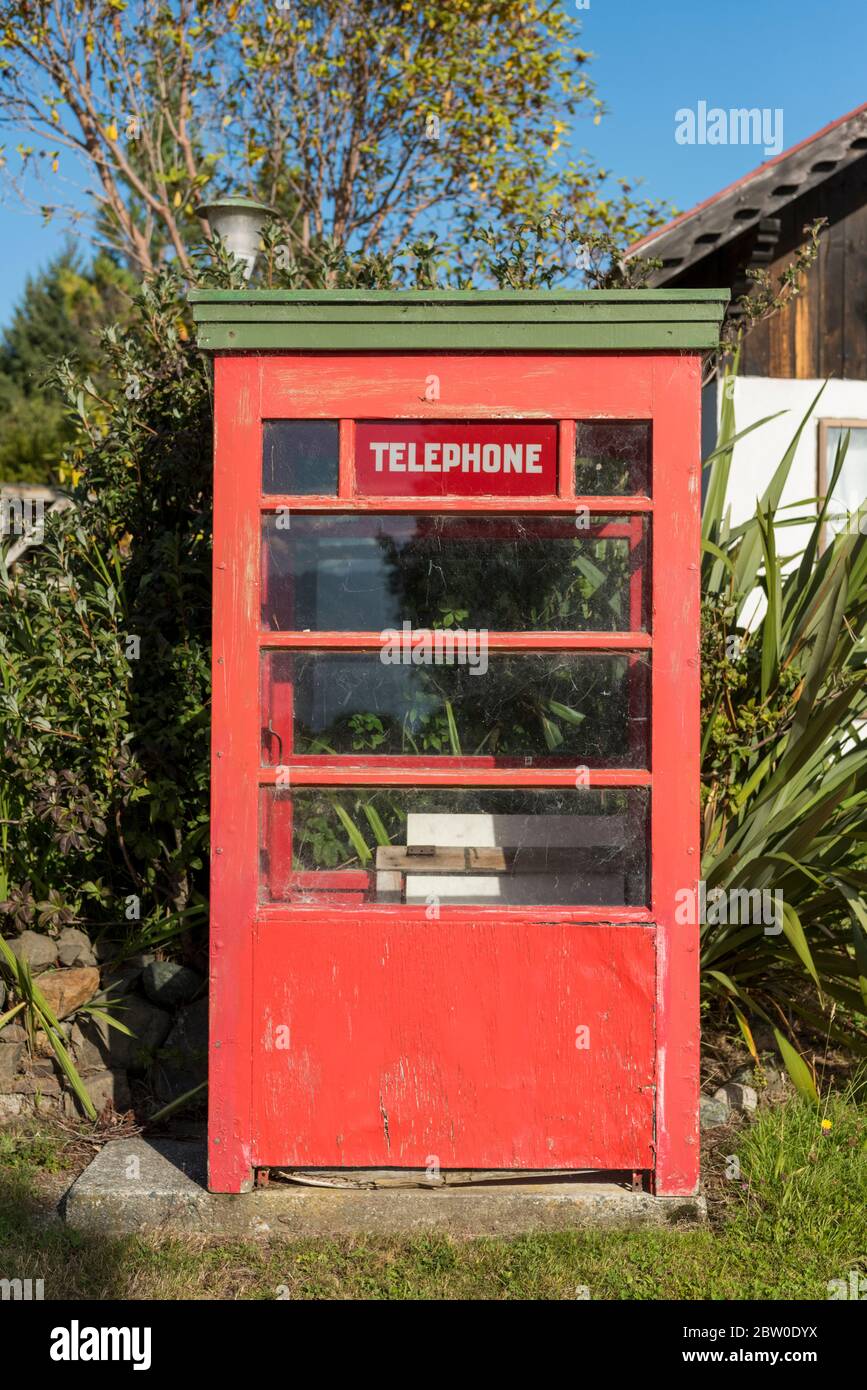 Homemade red telephone box hi-res stock photography and images - Alamy