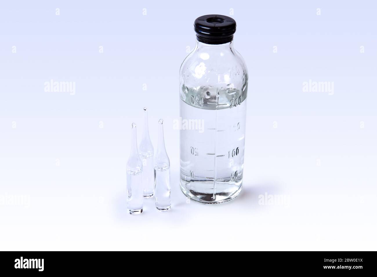 Saline bottle hi-res stock photography and images - Alamy