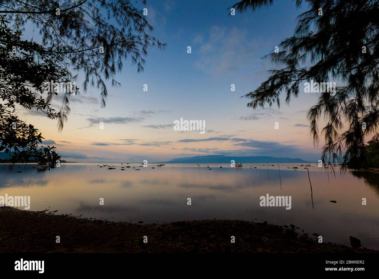 Summer sunset seascape on tropical Phu Quoc island, Hon Mot island in ...