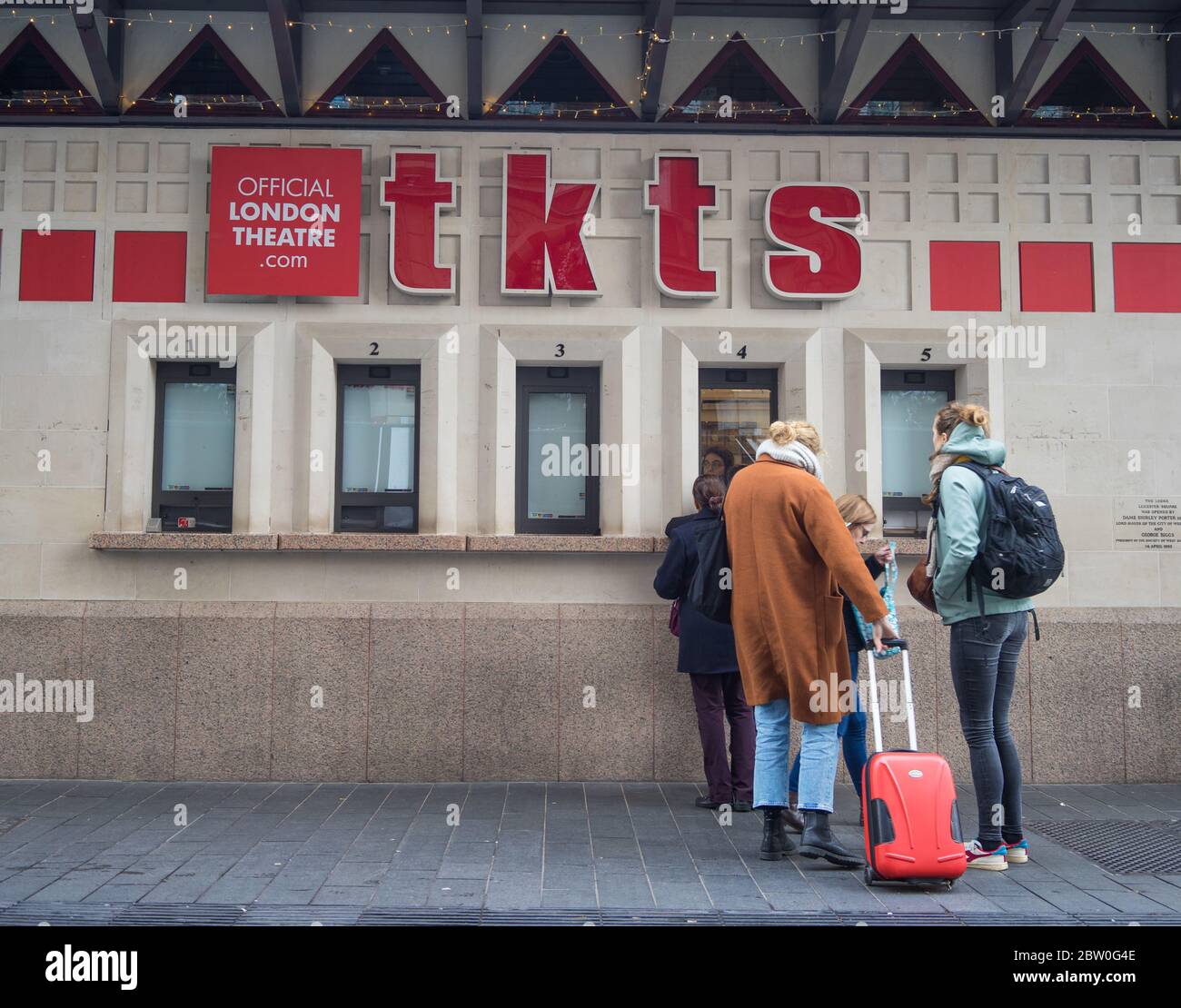 Ticket booth theatre hi-res stock photography and images - Alamy