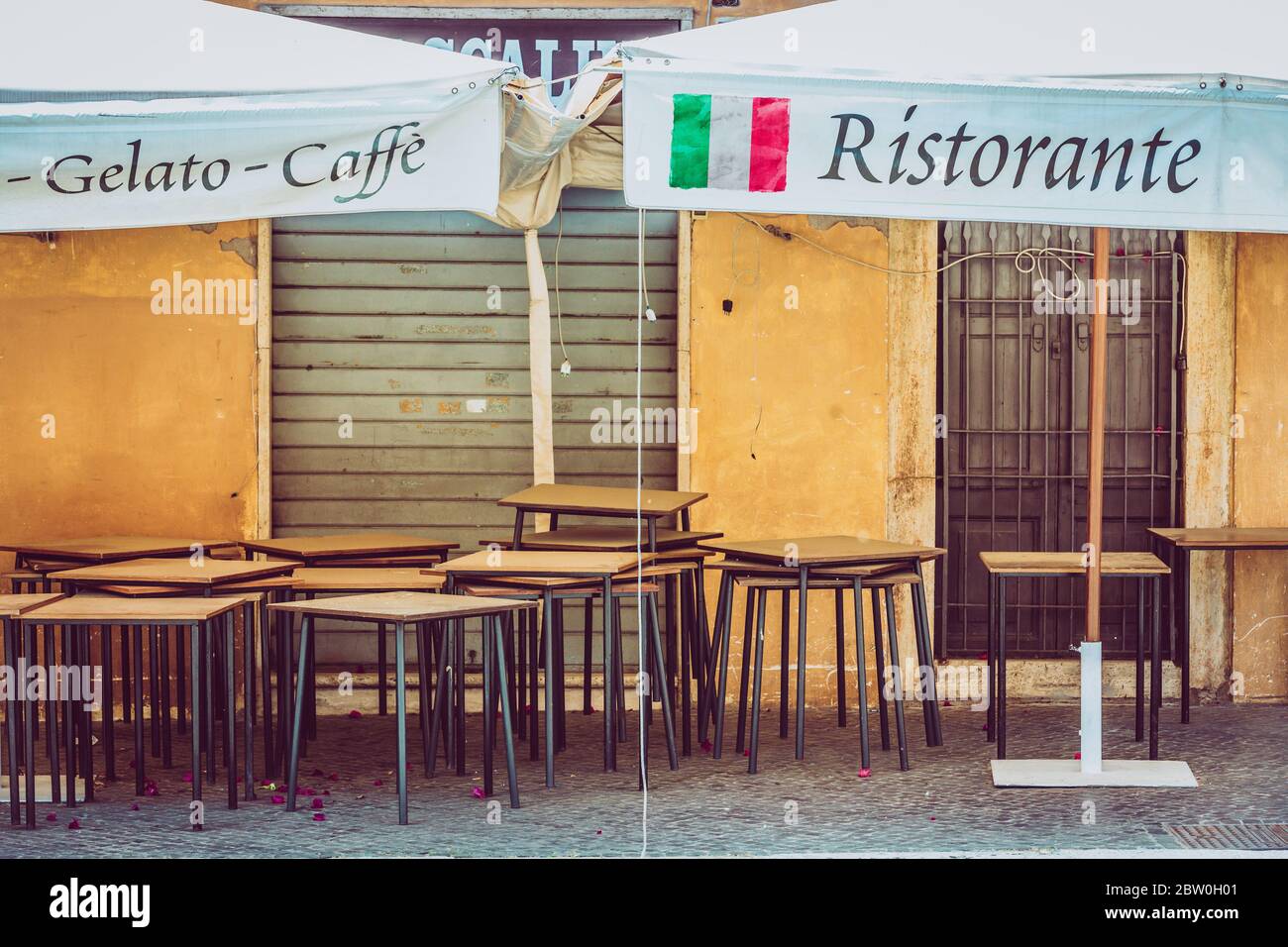 Italian restaurant closed during the world pandemic caused by the ...