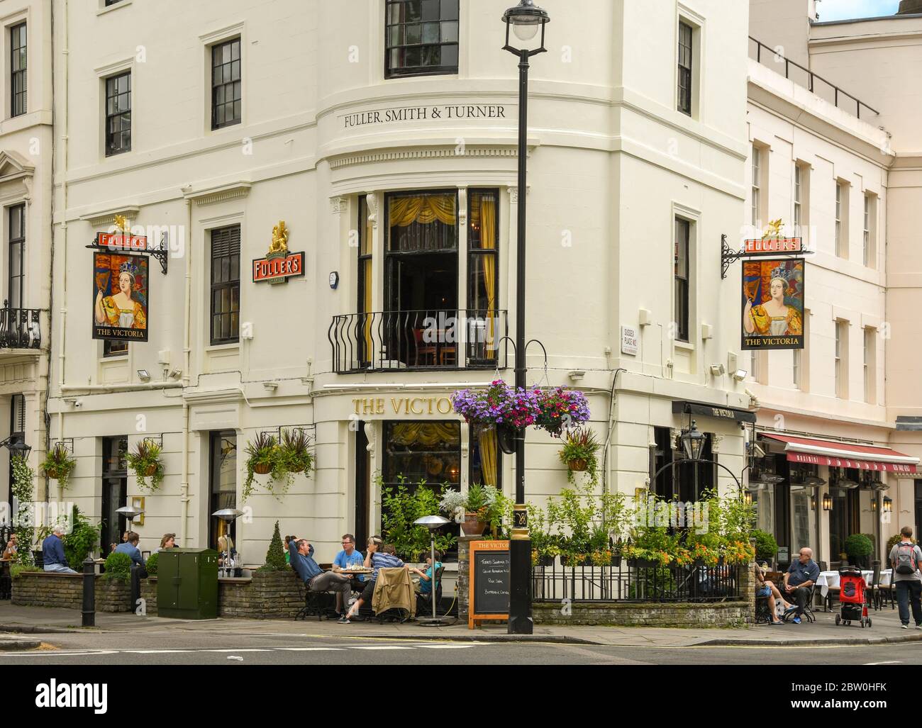 London, England - June 208: The Victoria public house near Paddington ...