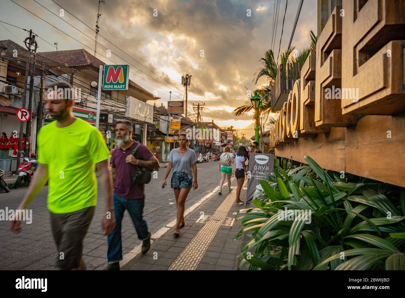 Starbucks bali hi-res stock photography and images - Alamy