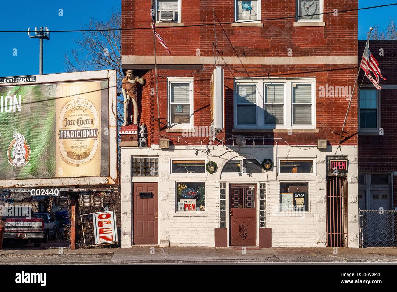 Historic tied house in South Chicago Stock Photo - Alamy