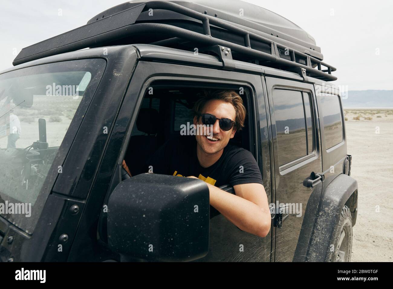 Desert off roading hi-res stock photography and images - Alamy