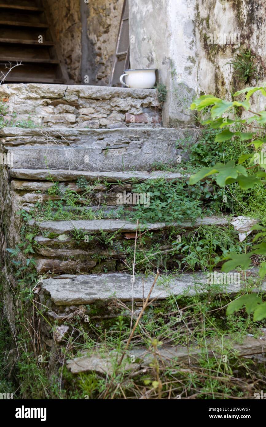 Broken stone steps hi-res stock photography and images - Alamy