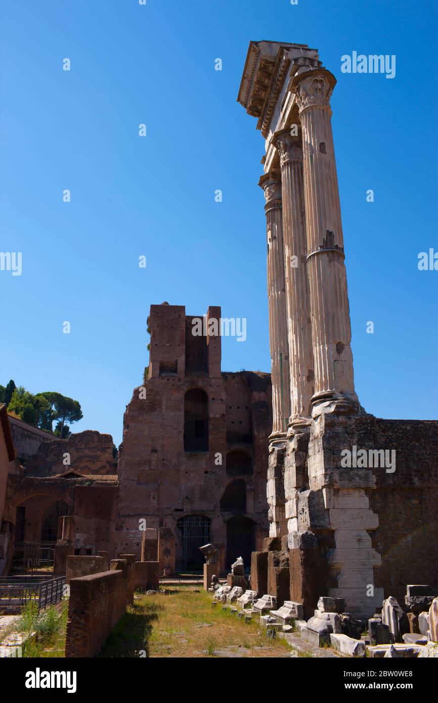 Fori imperiali architecture hi-res stock photography and images - Alamy