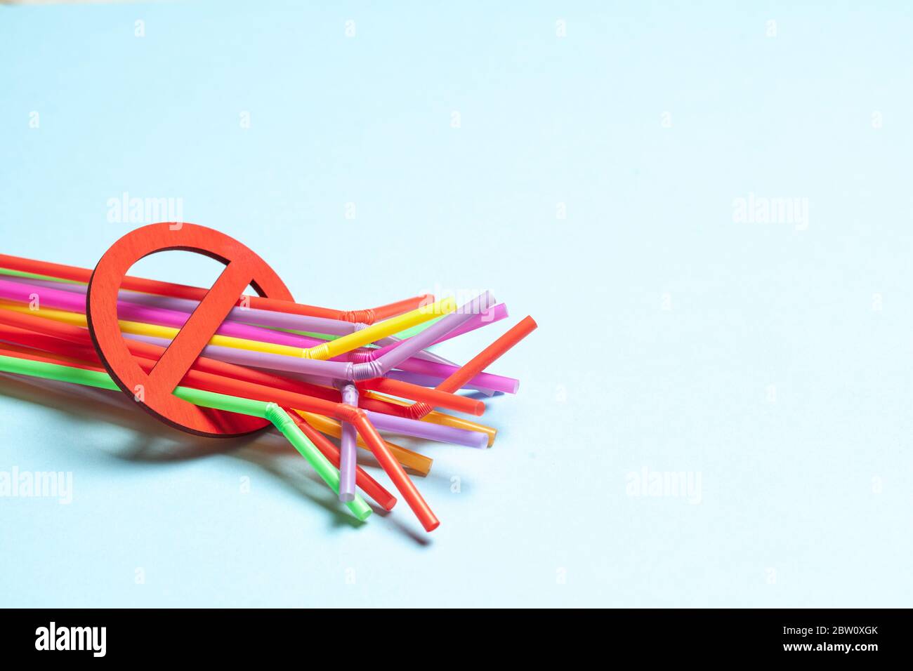 Ban on plastic straws for drinks. Prohibition sign and plastic Stock ...