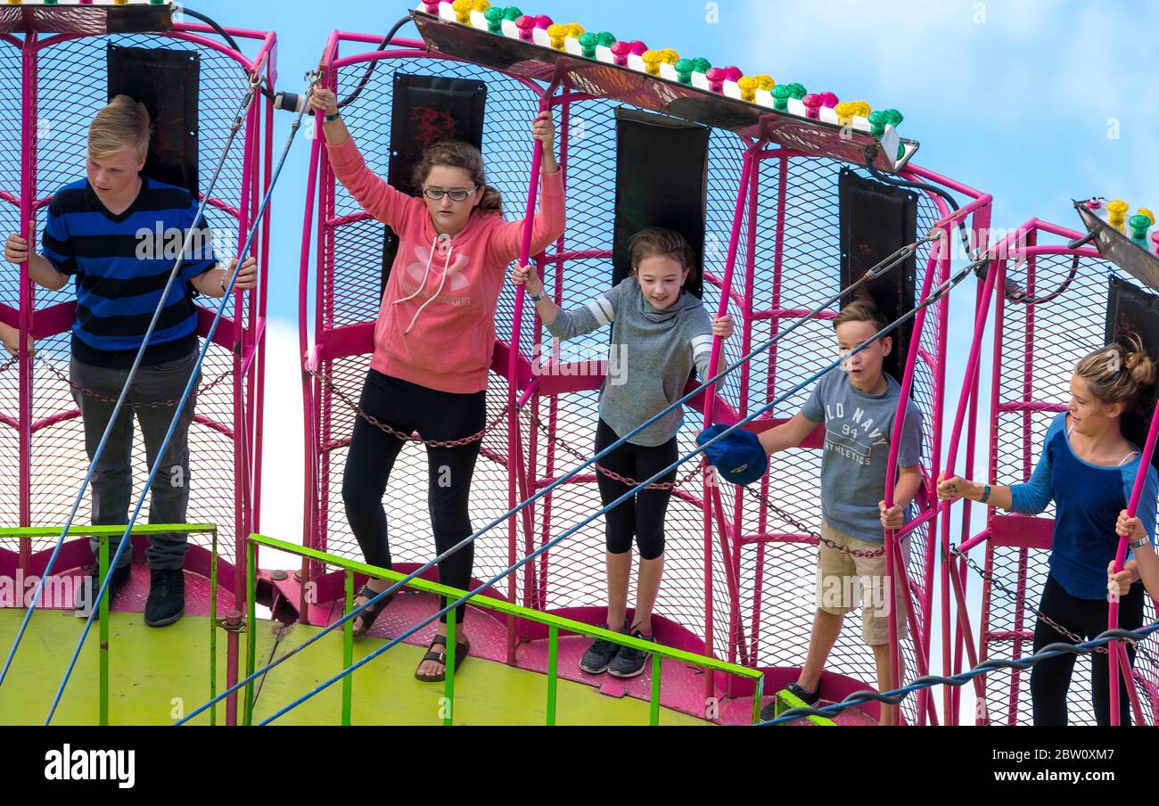 Amusement park stand round up hi-res stock photography and images - Alamy