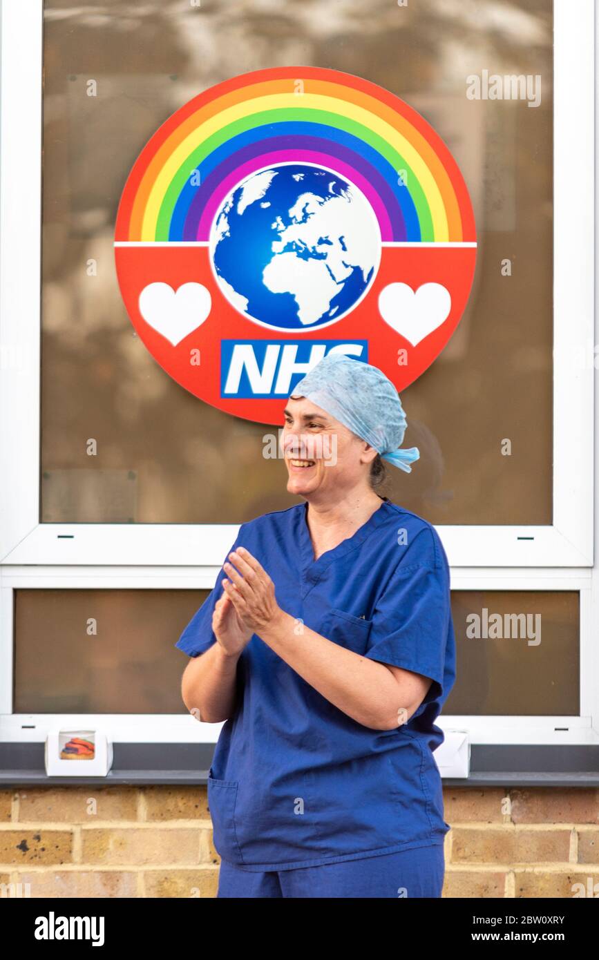 Nurse clap uk hi-res stock photography and images - Alamy