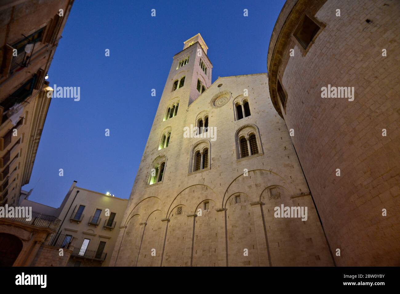 Bari cathedral hi-res stock photography and images - Alamy