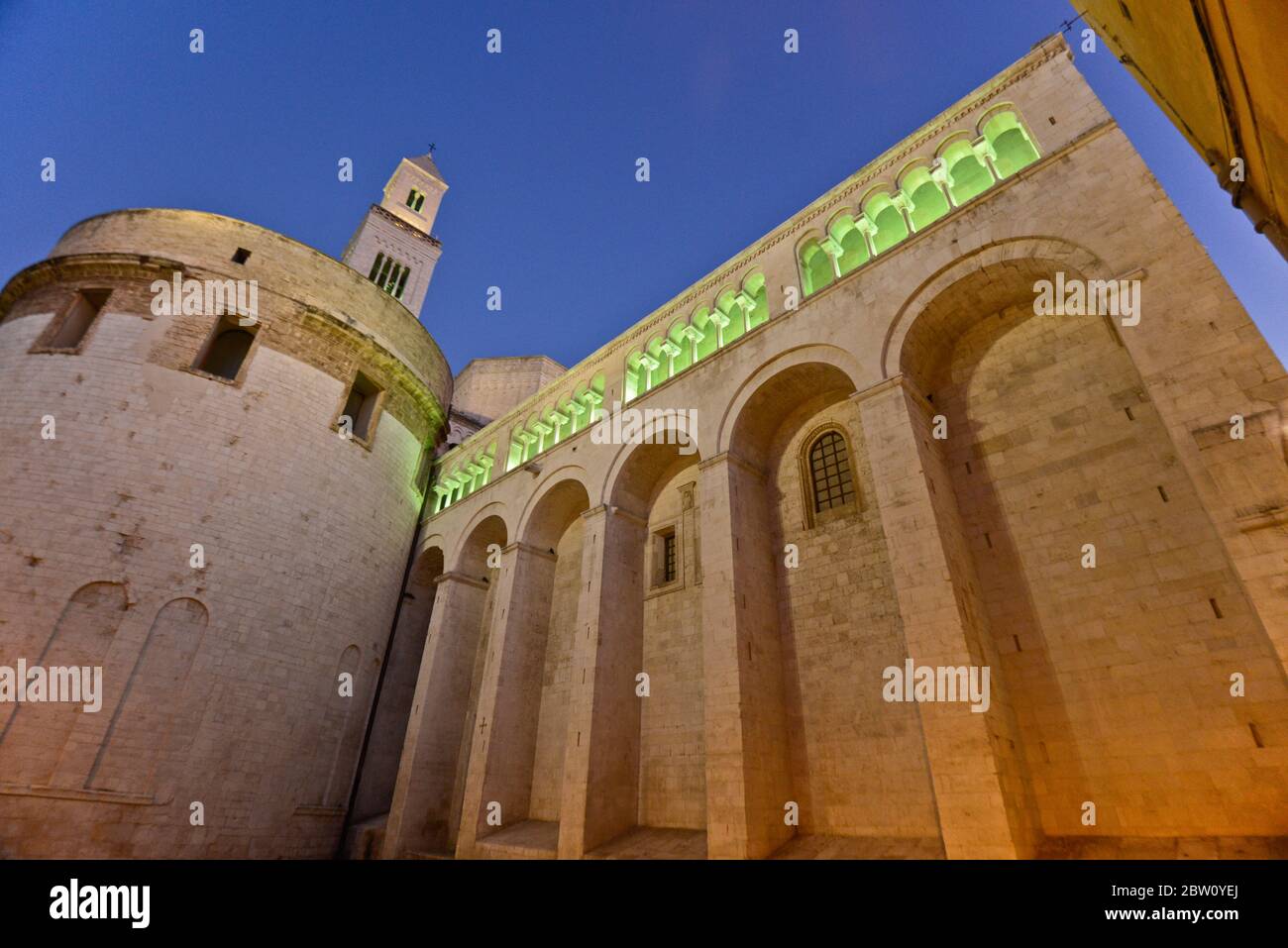 Bari romanesque cathedral hi-res stock photography and images - Alamy